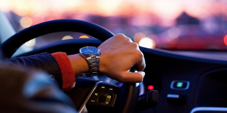 Zoom Sur La Direction Assistée D’une Voiture